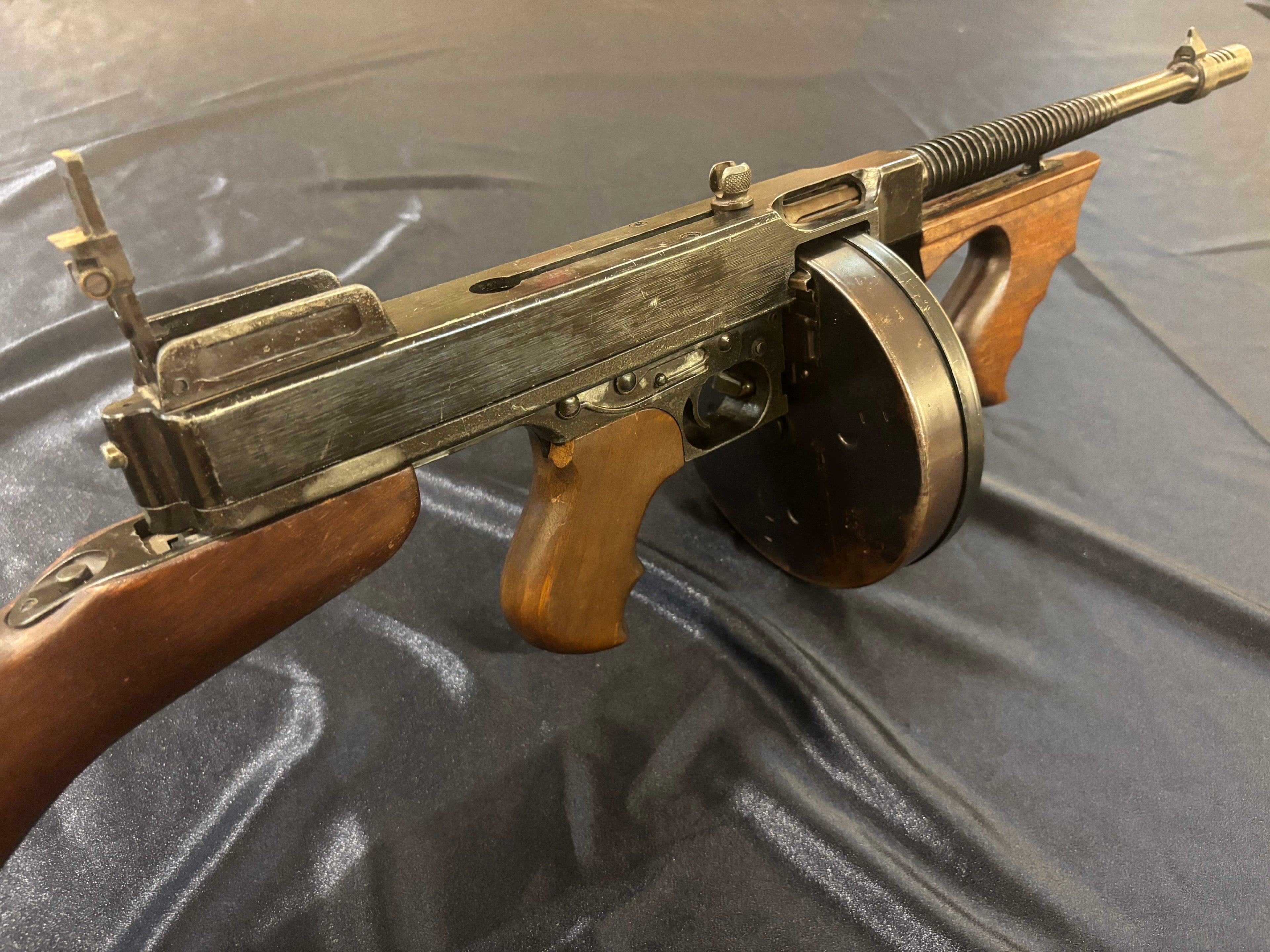 Thompson Sub Machine Gun – Owen Guns